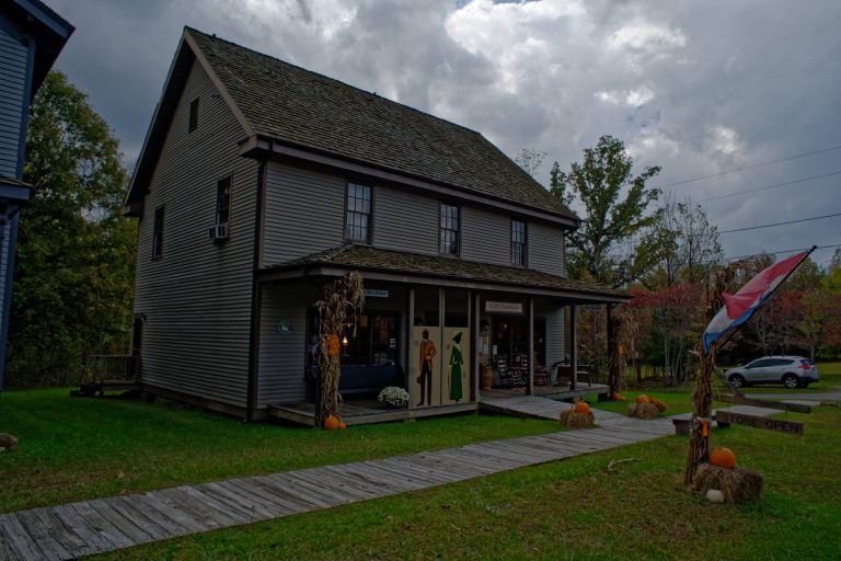 Deer Lodge and Sunbright Amish - Amish of Ethridge