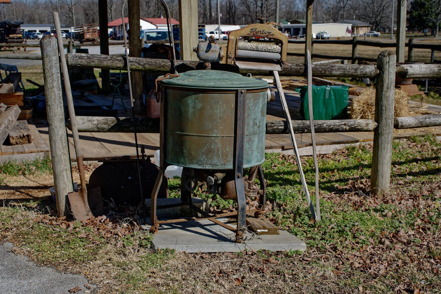How The Amish Do Laundry Without Electricity - Amish of Ethridge